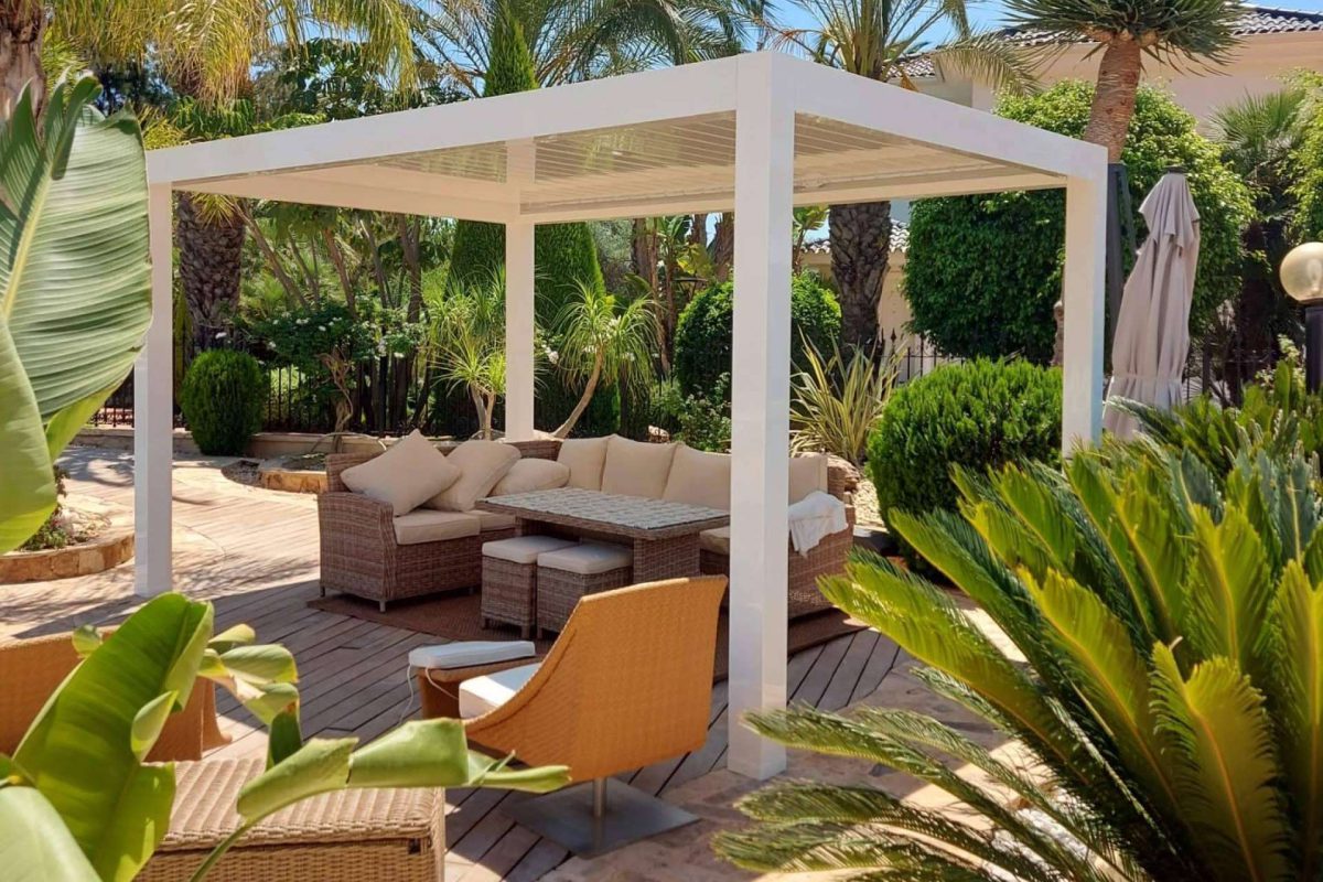 Las ventajas de usar la pérgola bioclimática y el techo móvil ...