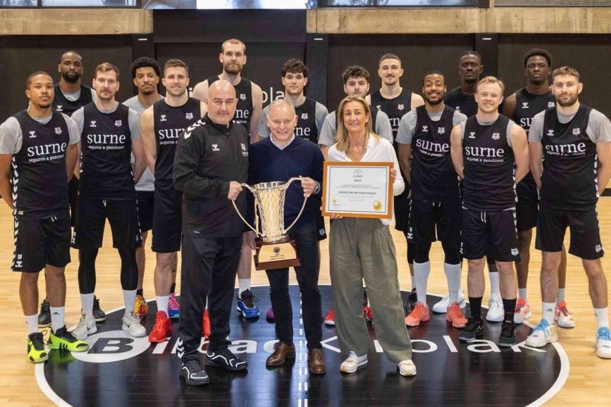 La Salve premia al Bilbao Basket e Isabel Iturbe tras su doble oro en ...